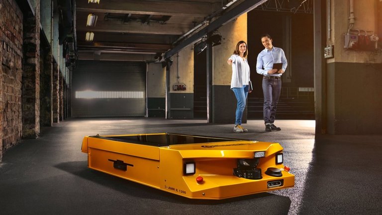 Continental Optimizes Intralogistics with Robots, Tires and Digital ...