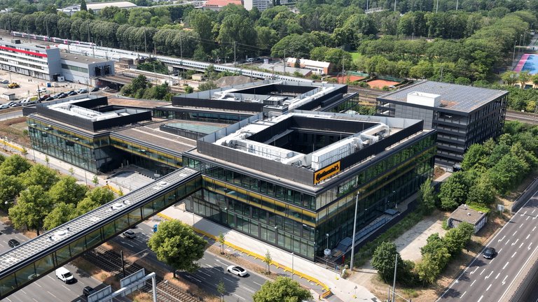 Third Quarter: Continental Further Increases Earnings - Continental AG