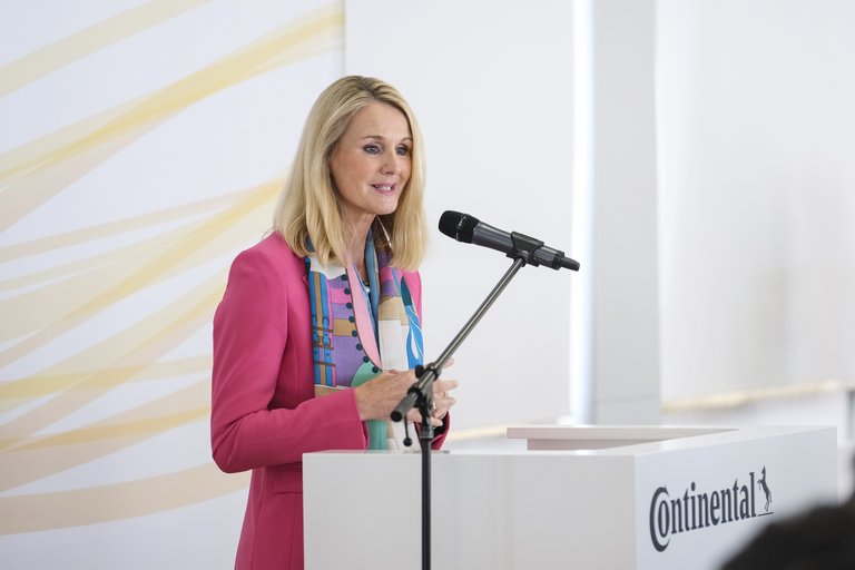 Continental Opens Training Center in Gifhorn - Continental AG Continental Opens Training Center in Gifhorn - Continental AG