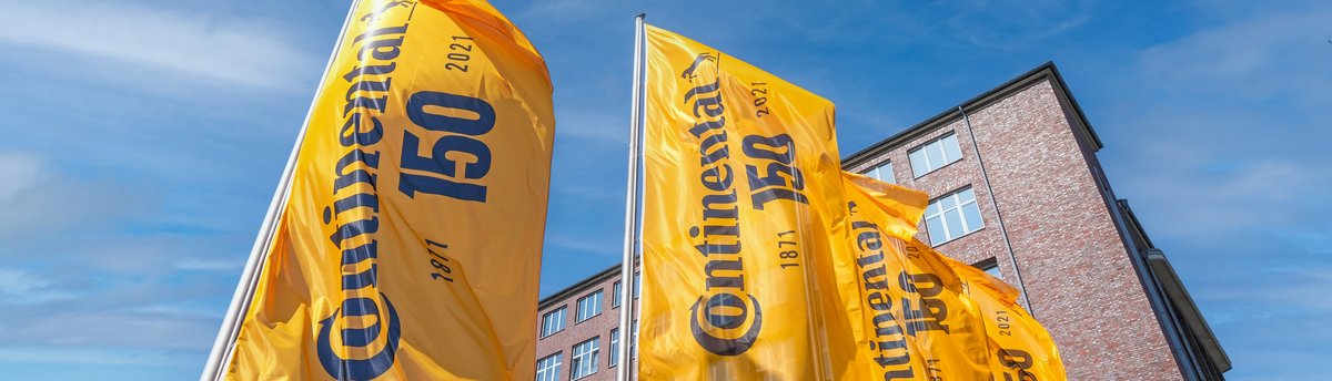 From Hoof Buffers to High-performance Computers: 150 Years of ...