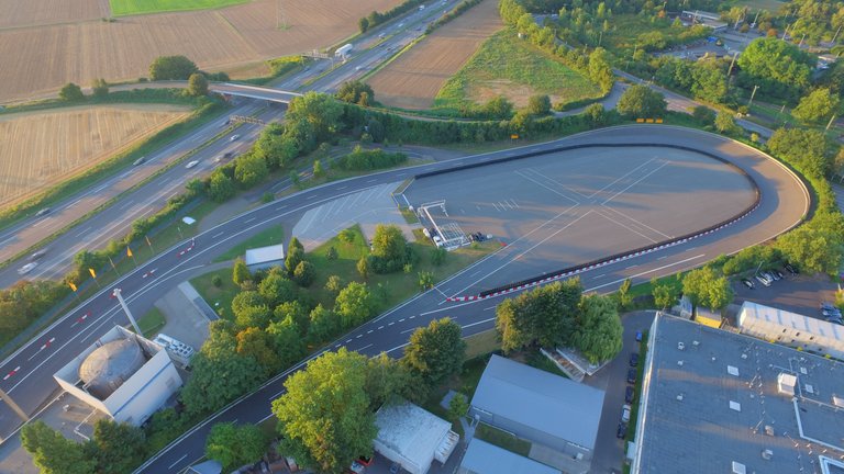 Mehr Raum für Innovationen: Continental investiert in ...